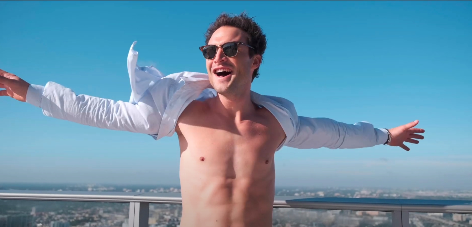 Reynald baptise son premier album WAYANGA, du nom d'une noble cause ...